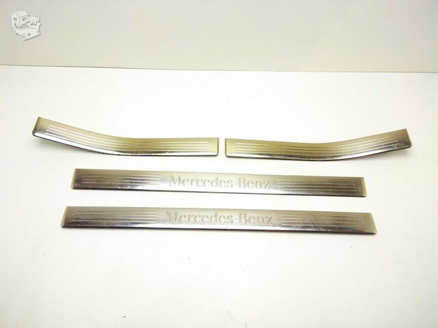 Mercedes Benz, E-Class, Slenksčių apdaila 2126860936 - (parduoda, siūlo ...